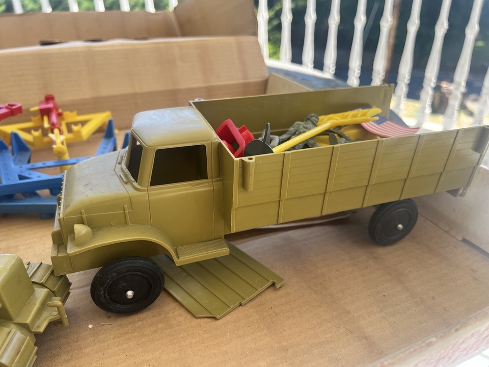 Vintage c1960 Ideal play set Combat Engineer Construction Set partial ...