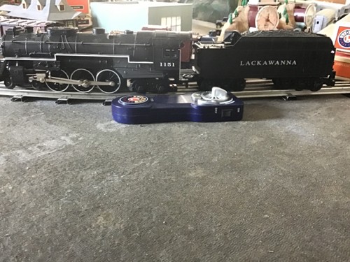 Lackawanna Steam engine w/ Coal car w/ rail sounds. Lion Chief ...