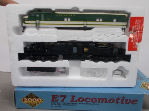 PROTO 2000~ SOUTHERN E7 POWERED LOCOMOTIVE # 2909 WITH DCC PLUG ~HO ...