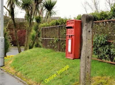 Photo 6x4 Letter box, Moneyreagh Post-mounted EIIR letter box (BT23 651 ...