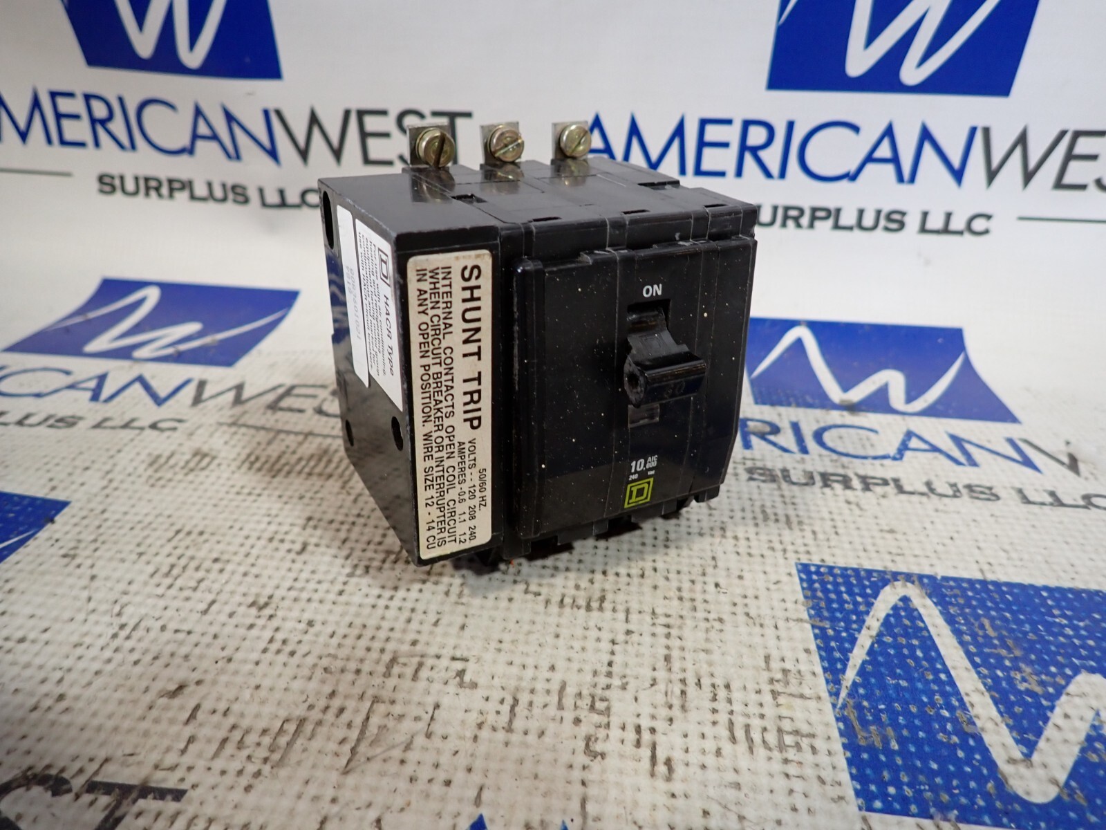 Square D QOB3601021 3 pole 60 amp Bolt on 240v Breaker with Shunt Trip ...