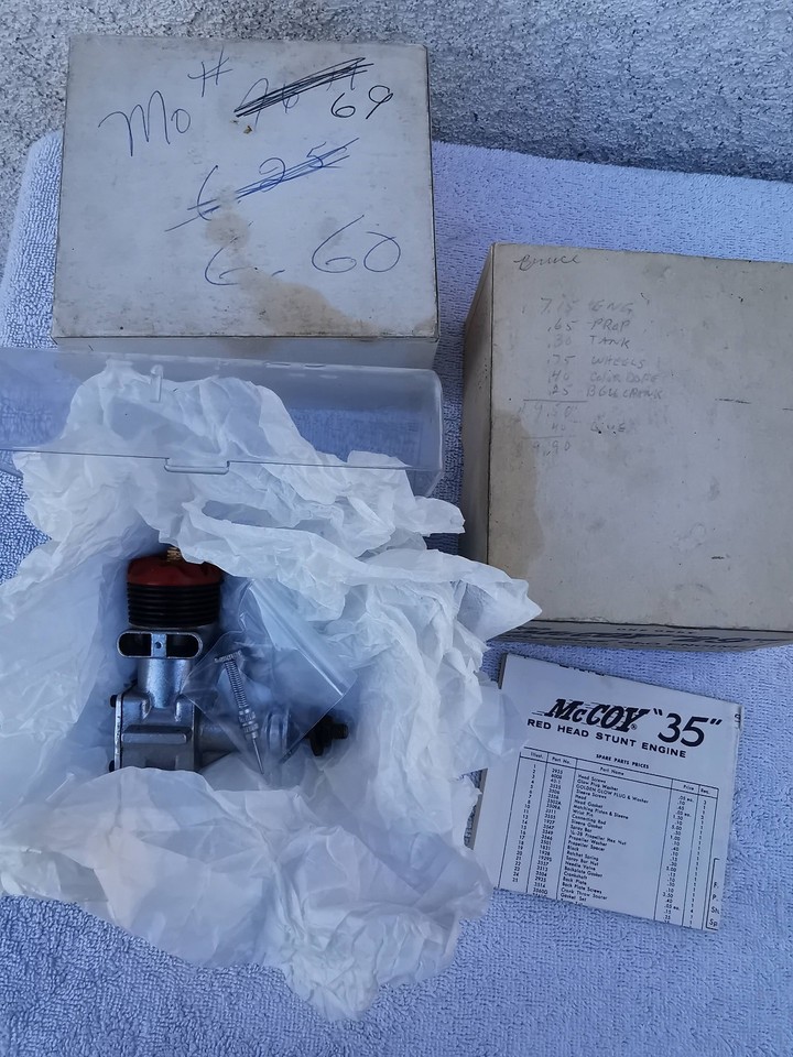 Vintage 1950's McCoy 35 Red Head Stunt Model Airplane Engine NEW ...