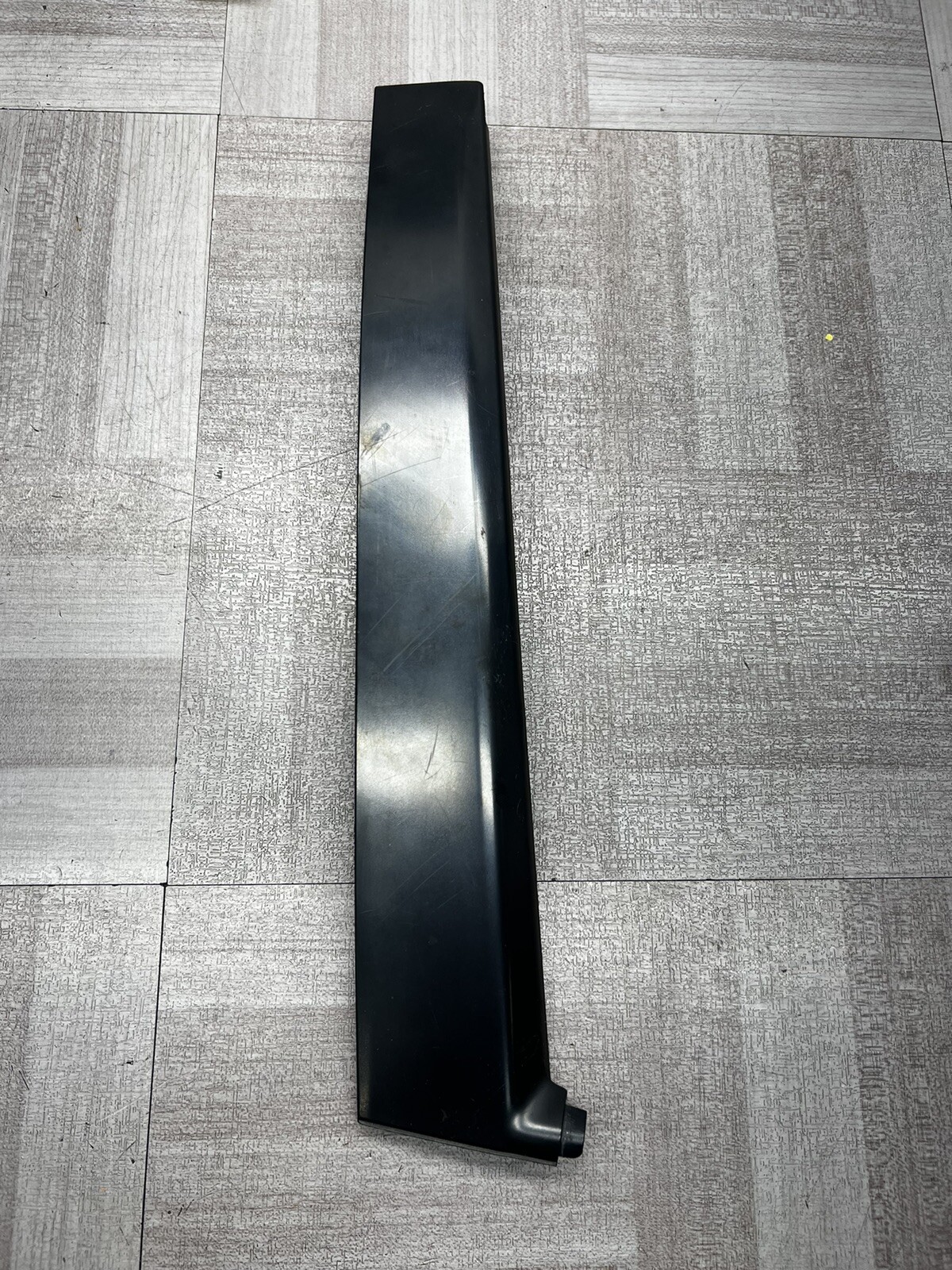 02-06 RSX UPPER DOOR Sash Side Moldings Mouldings B pillar right Side ...