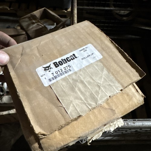 Top Roller fits Bobcat E85 E80 E85 E80 7012275 | eBay