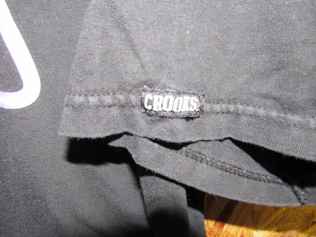 Crooks And Castles Air Gun Wallpaper