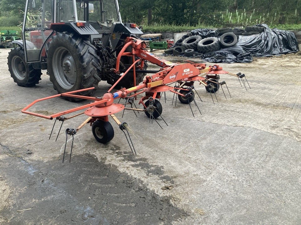 Kuhn Tedder 3 Point Linkage Hay Turner,8 Rotar, Hydaulic Folding ...