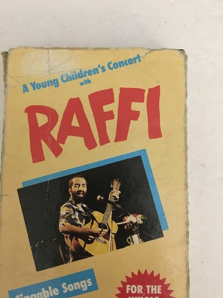Raffi -A Young Childrens Concert With Raffi (VHS,1984)TESTED-RARE-SHIPS ...