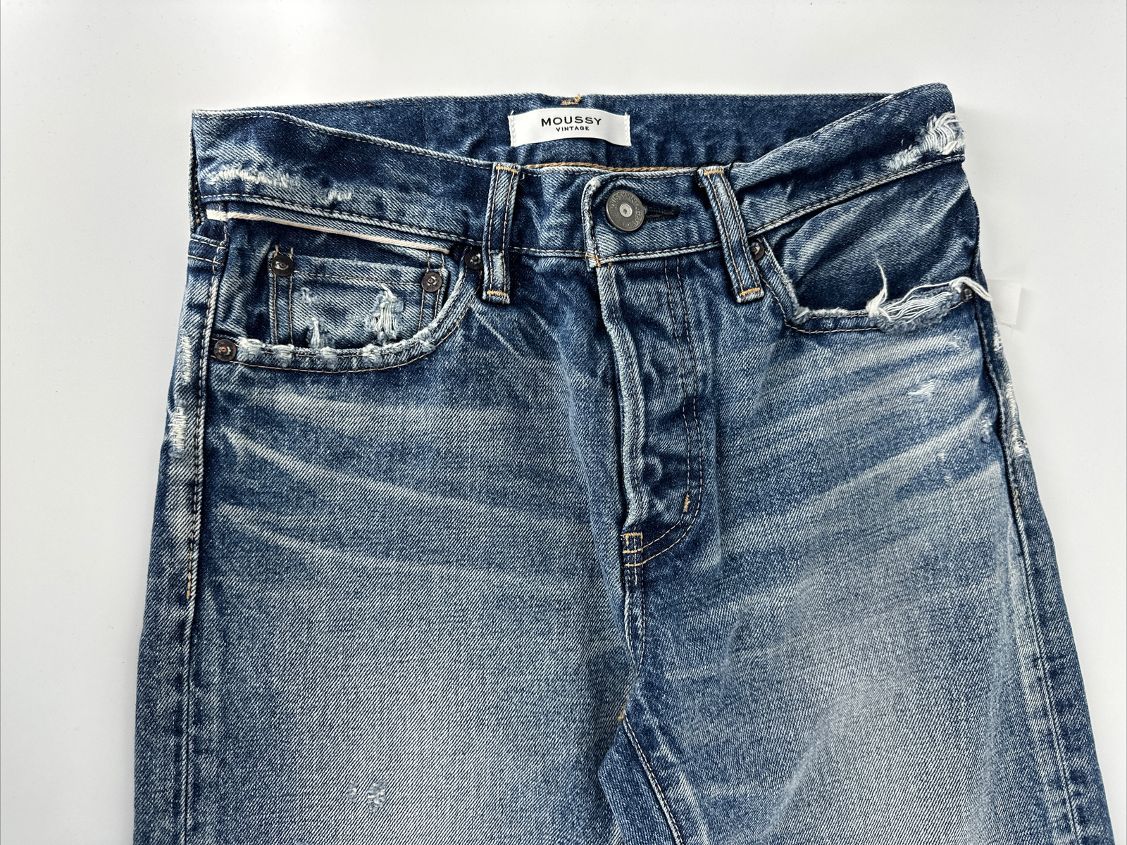 MOUSSY VINTAGE Women's Merry Tapered Mid-Rise Light Distressed Jeans ...