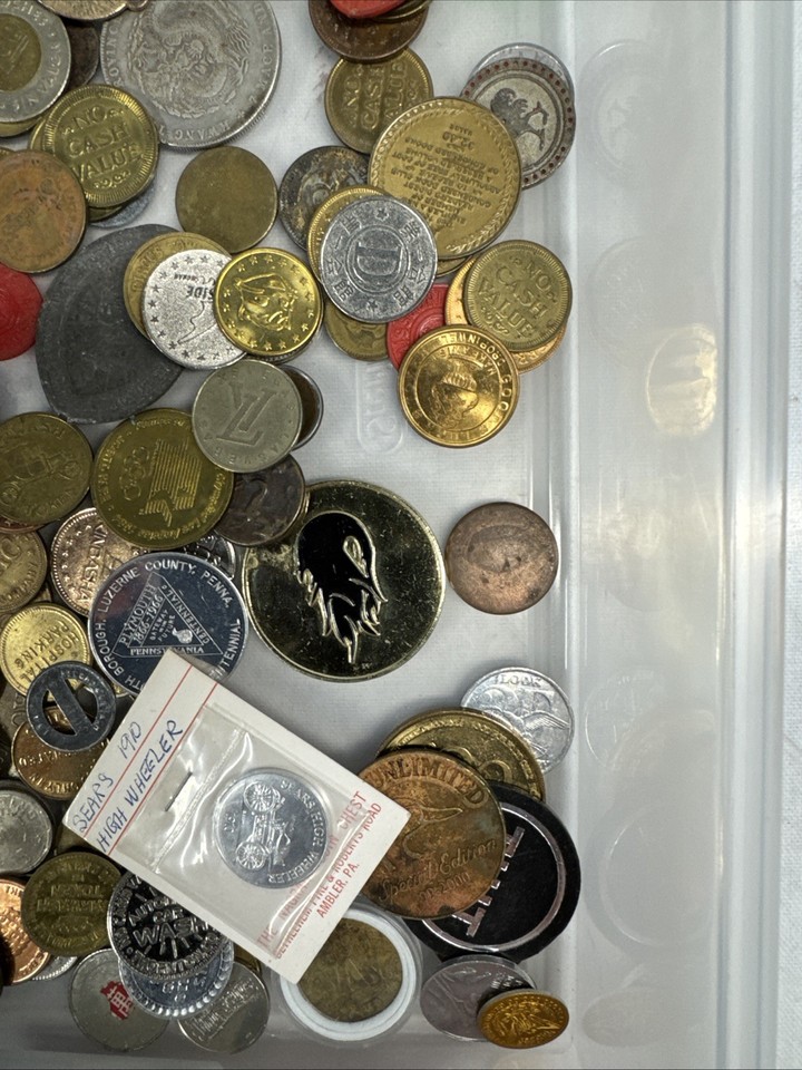 Token Medals Commemoratives Lot Of 2 Pounds Mixed Variety Exonumia Lot ...