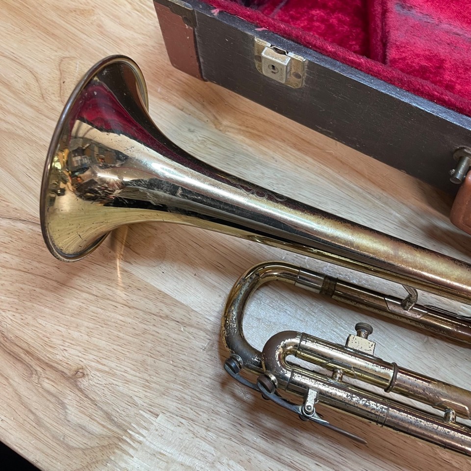 Olds Ambassador Trumpet with Case - Untested - 3 Mouth Pieces | eBay