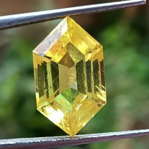 Natural Yellow VVS Certified Sapphire Fancy Hexagon Shape 9-10Ct Loose ...