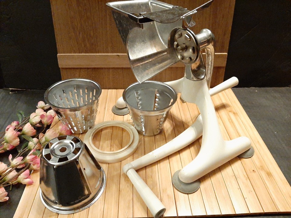 Vintage RIVAL Kitcheneer Grind-O-Mat Manual Meat Grinder Food Chopper ...