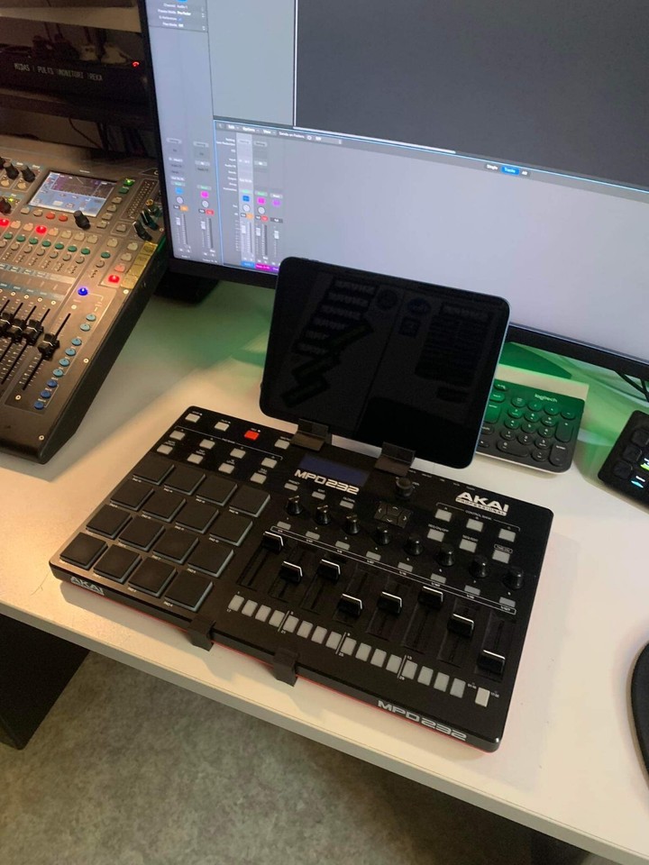 Clip Stand Holder for AKAI MPD232 Attach your IPad tablet / Iphone ...