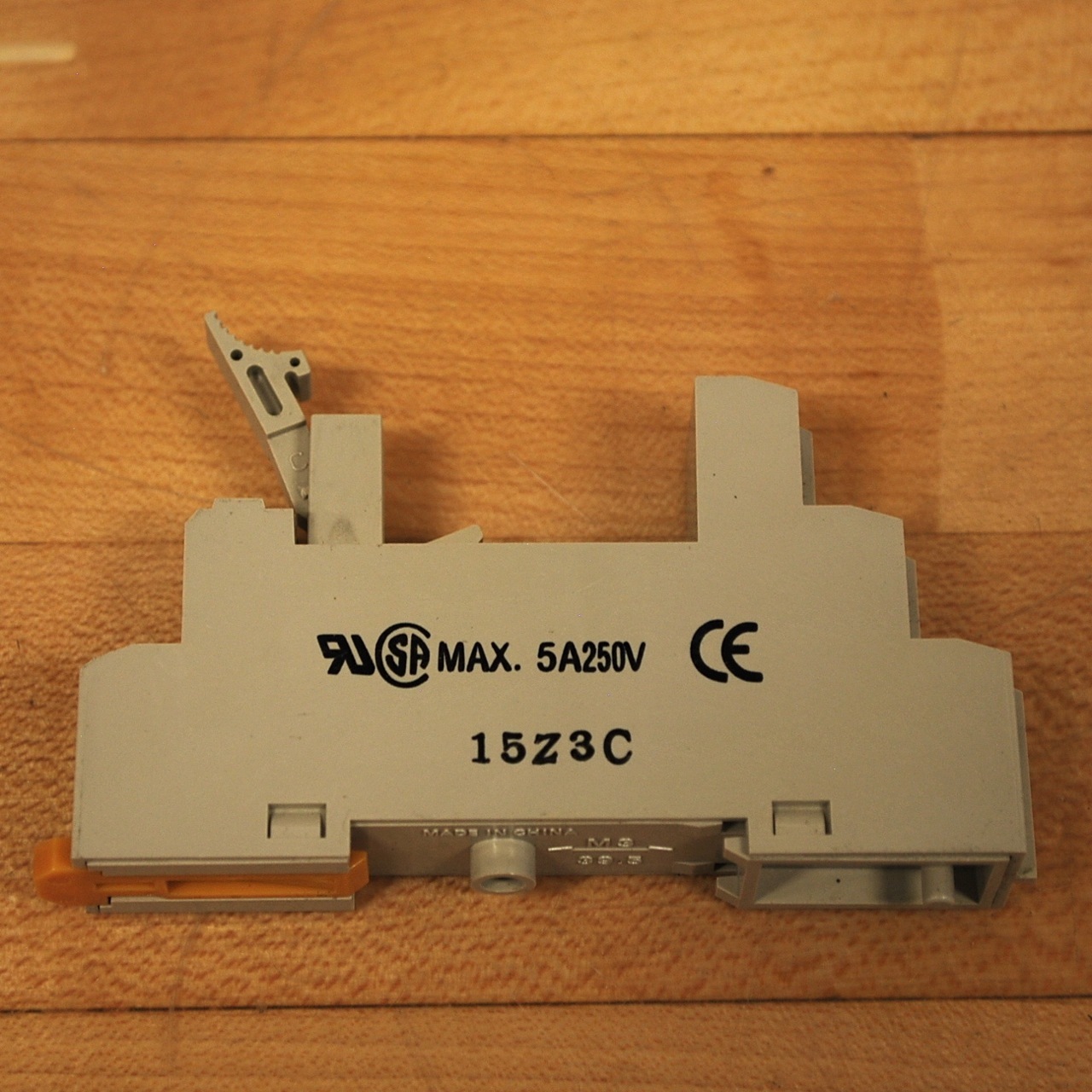 Omron P2RF-08-E Relay Socket Base 8 Pin 5 Amp 250 Volt - USED | eBay