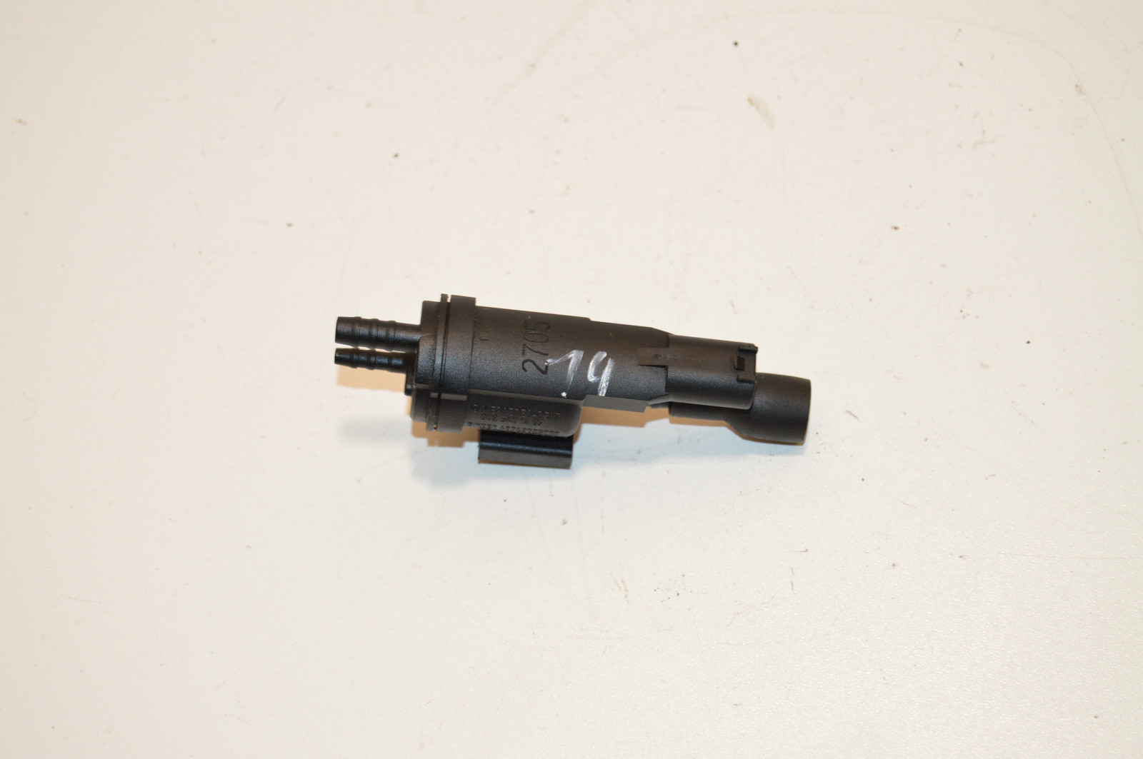 MERCEDES MB W203 C200 1.8 Compressor VACUUM CHANGE OVER VALVE ...