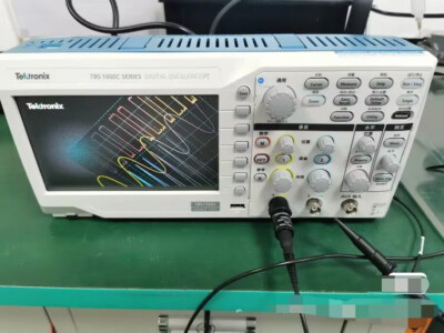 Tektronix TBS1102C Digital Storage Oscilloscope 100 MHz 2 Channels 1GS ...