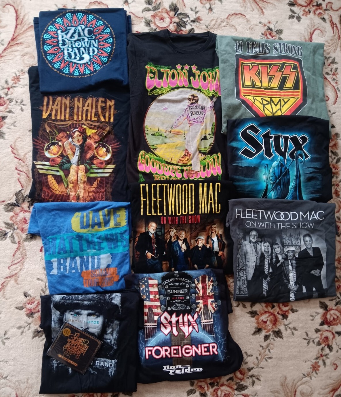 10 OLDER TOUR BAND SHIRTS KISS STYX VAN HALEN ELTON J… - Gem