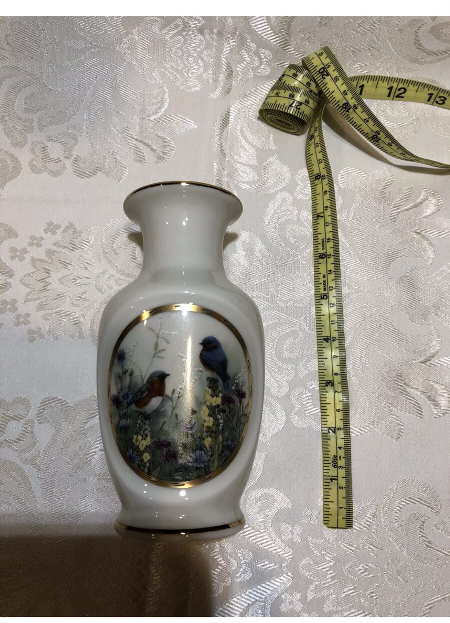 Vintage Lenox "Summer Interlude" Porcelain Vase With Gold Trim Spring ...
