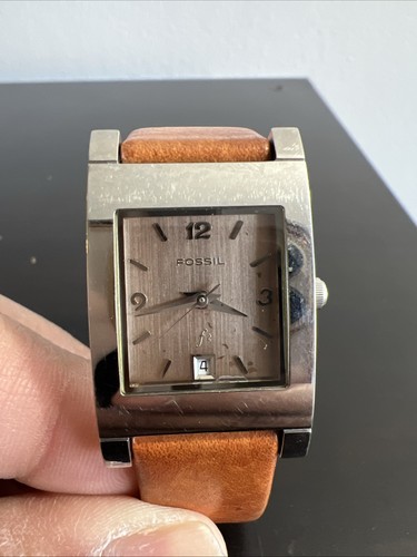 FOSSIL F2 Womens Watch With Leather Strap | eBay