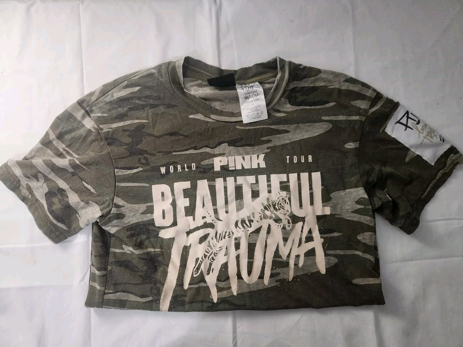 2019 PINK "Beautiful TRAUMA" World Concert Tour T-Shi… - Gem
