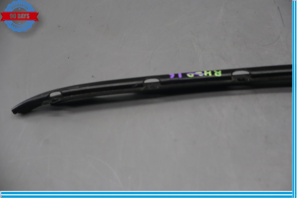 02-05 Ford Thunderbird Right Side Windshield Trim Molding 1W637602564 ...