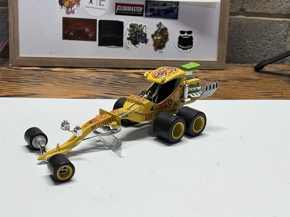 Built Model Kit Groovy Grader 1/24 | eBay