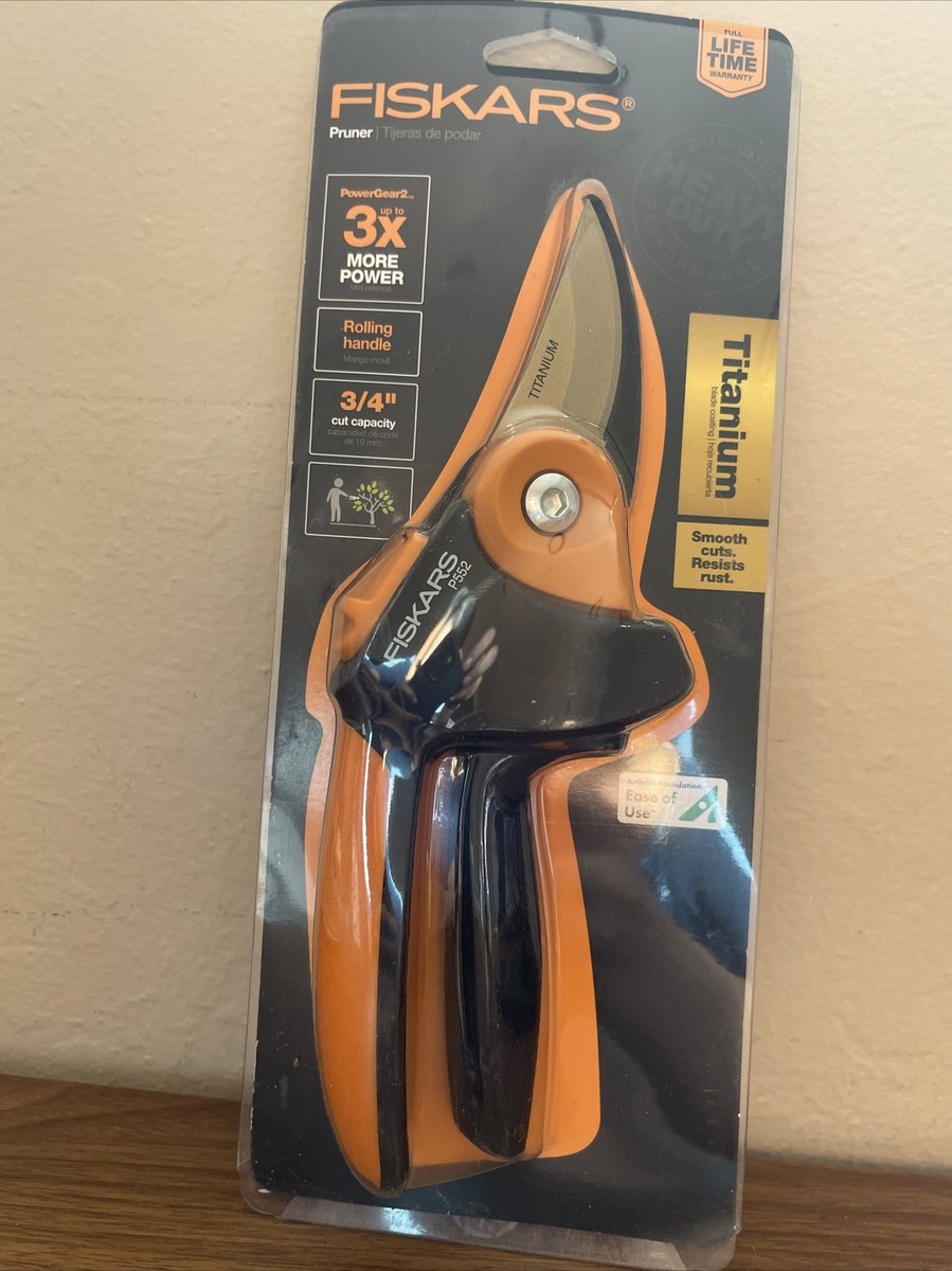 Fiskars PowerGear Titanium Hedge Shears 24 Inch Fiskars PowerGear ...