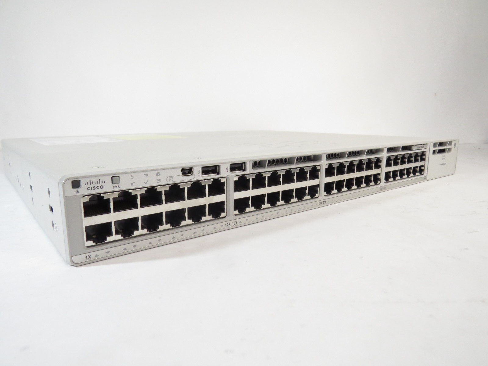 CISCO CATALYST C9200 48-PORT GIGABIT NETWORK SWITCH C9200-48T-E ...