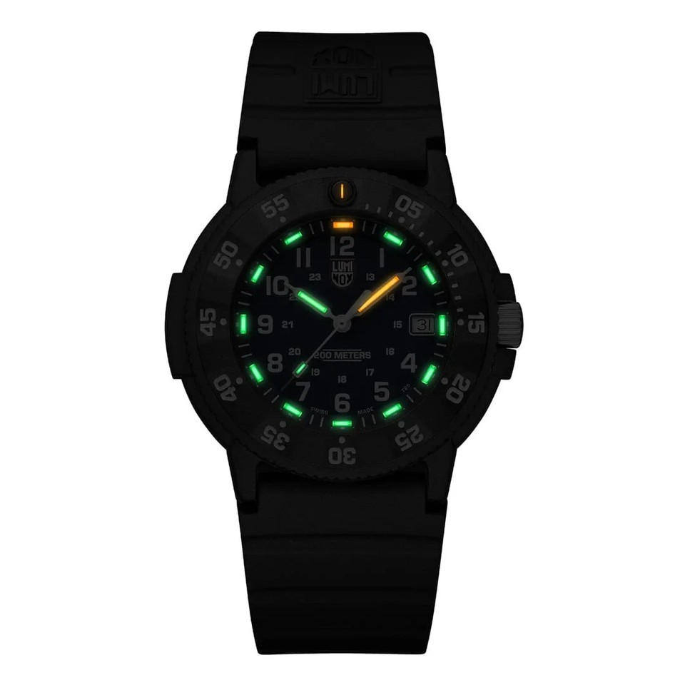 MINT Luminox ORIGINAL NAVY SEAL Carbonox Blue Military Mens Watch XS ...