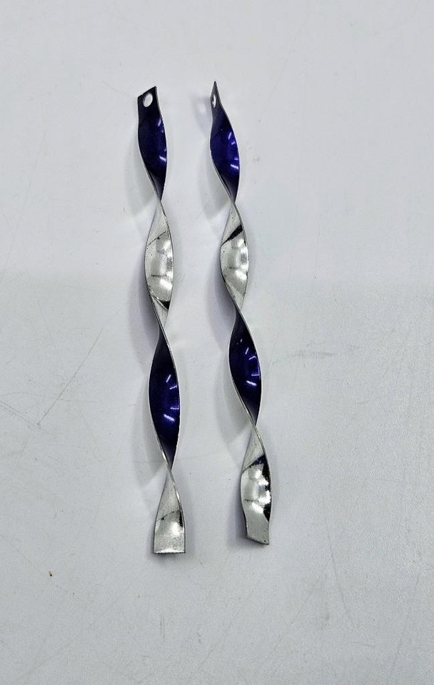 30 Pcs Twisted Spiral Silver & Purple Tin Metal Icicles Christmas Tree ...