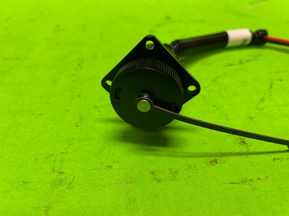 3 wire electrical convenience outlet for tractors. Mates to John Deere ...