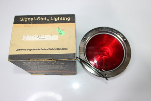 Vintage Signal Stat 4100 Series 4111 RED Round Stop Tail Light Truck ...
