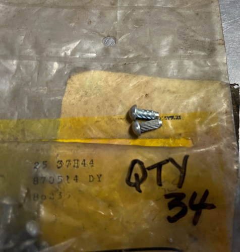 37H44 Genuine OEM John Deere Screw/RIVET QTY of 8 Rivets | eBay
