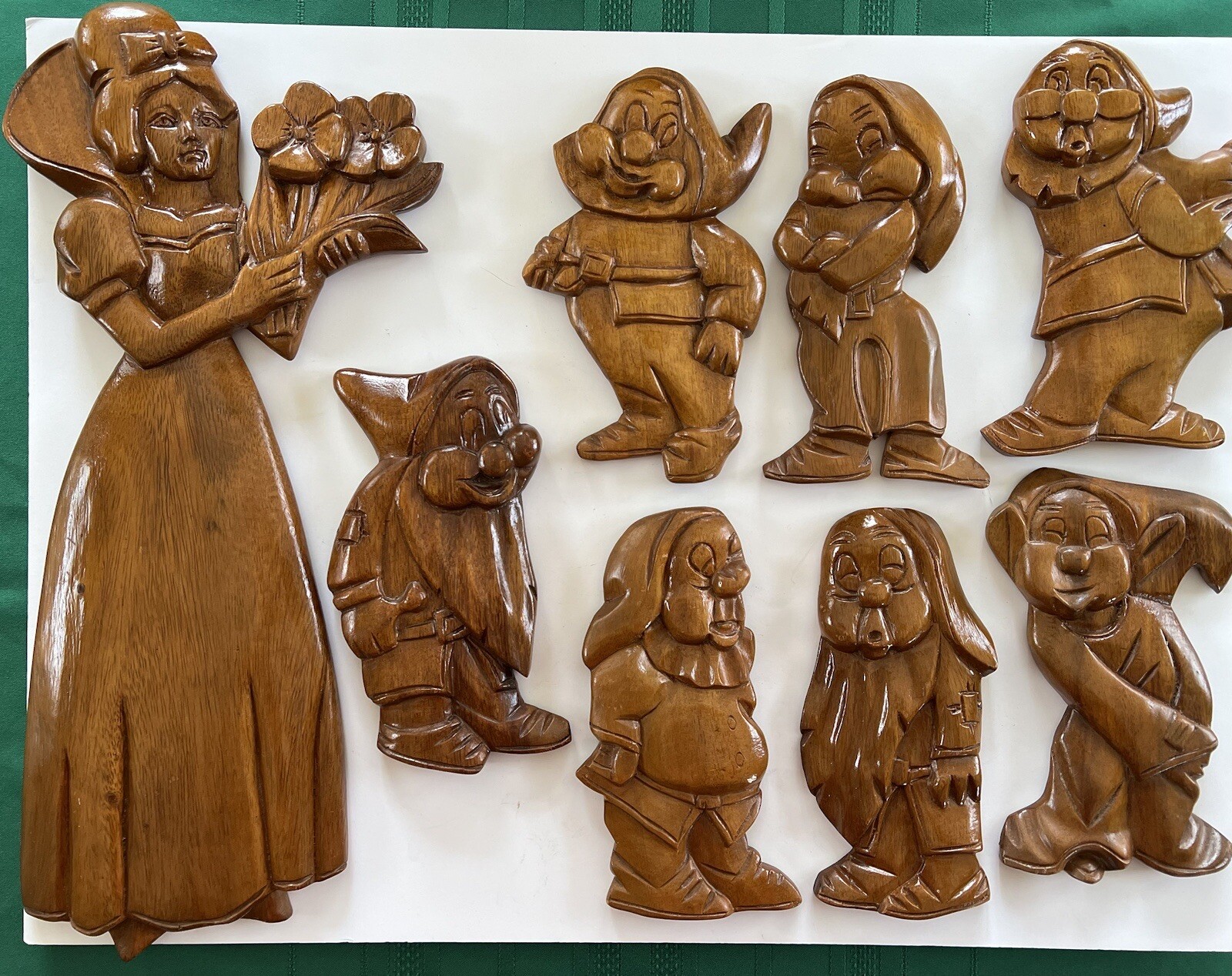 VINTAGE SNOW WHITE AND THE SEVEN DWARVES BEAUTIFULLY CARVED WOOD WALL ...