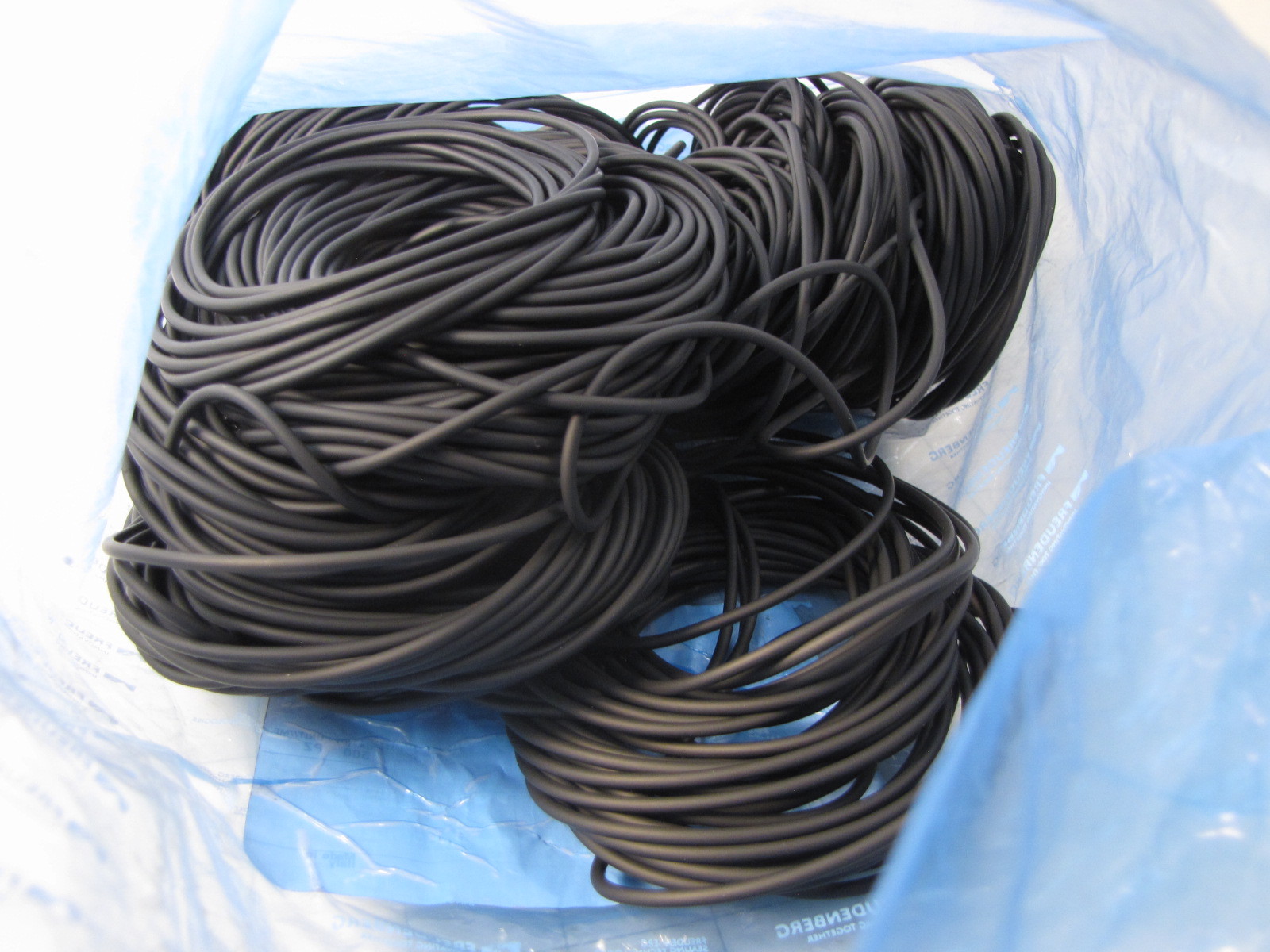 500-pcs Freudenberg 70 EPDM O-Rings 82.22mm x 2.620mm 0049009043 NEW | eBay