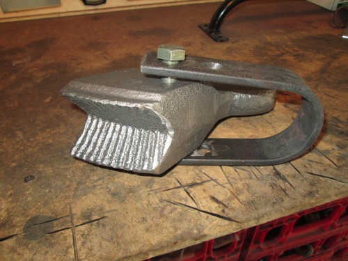 Pipe Dog Dawg Pipe Puller for Windmill Pump Well, New | eBay
