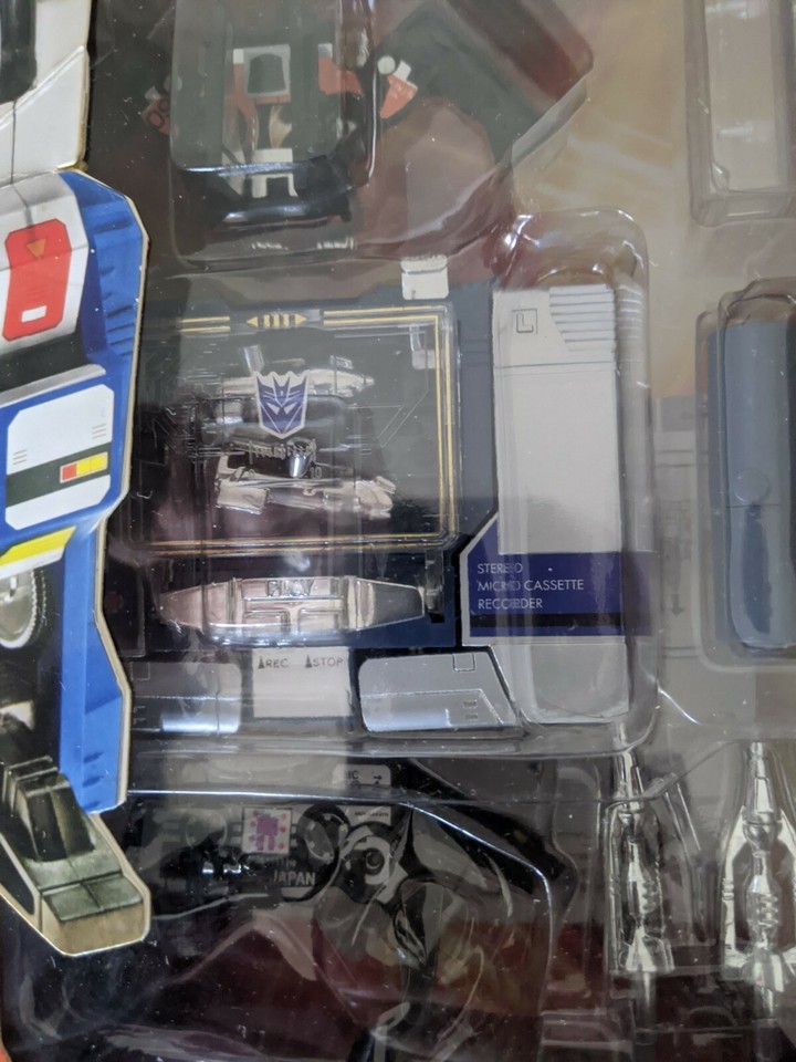 Transformers G1 Soundwave Reissue 2004 Toys R Us exclusive. Used. MINT ...