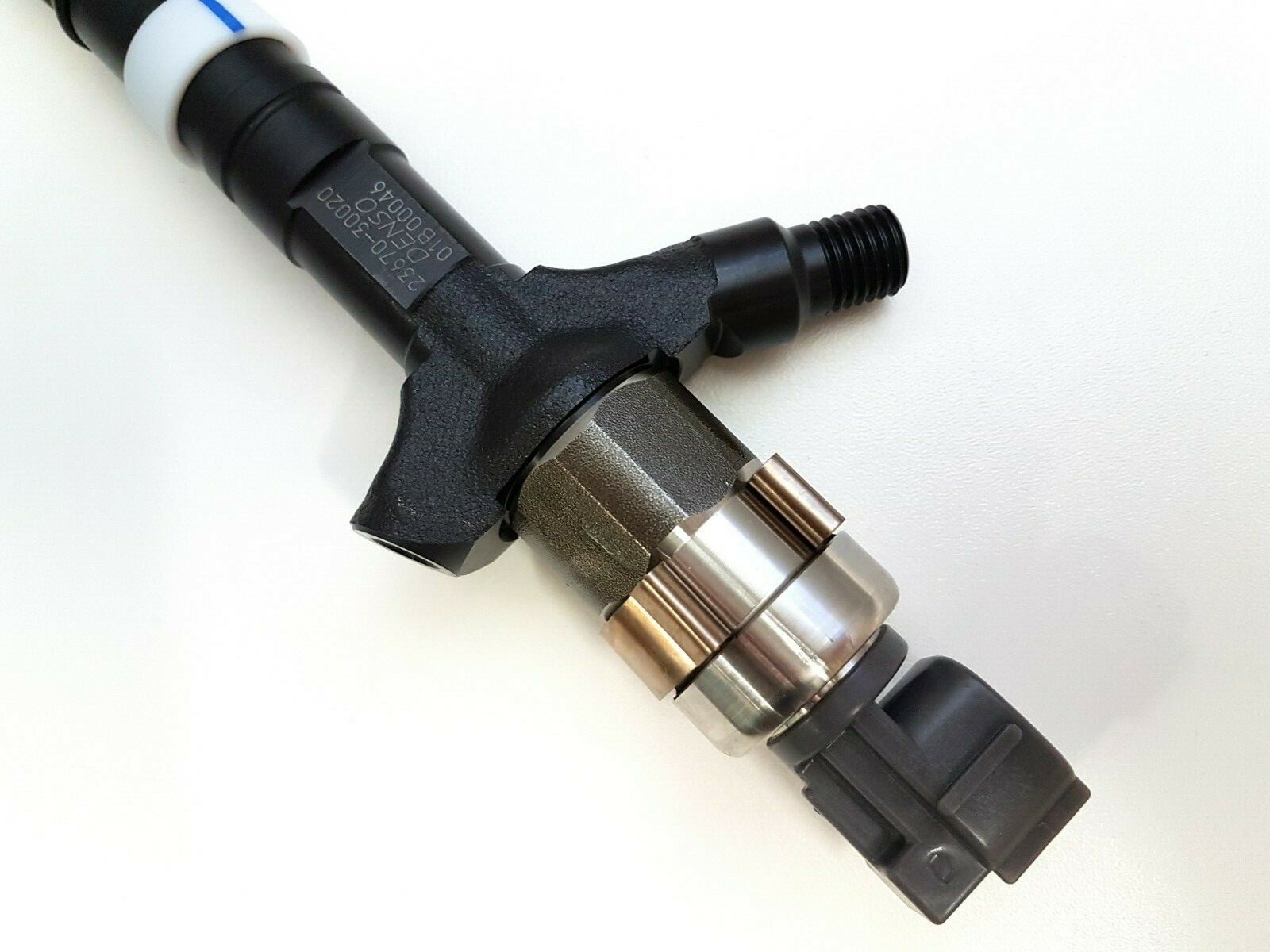 Fuel Injector 23670-30020 TOYOTA LAND CRUISER 3.0 D4d New OEM Denso | eBay