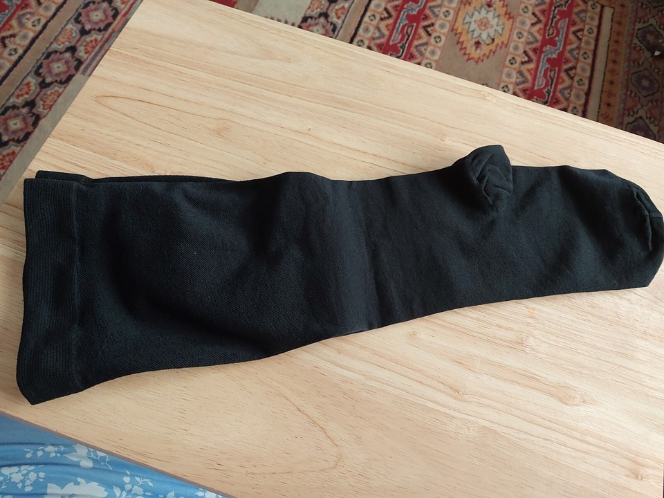 HADDENHAM Pair of Cotton Below Knee Compression Socks Black Closed Toe ...