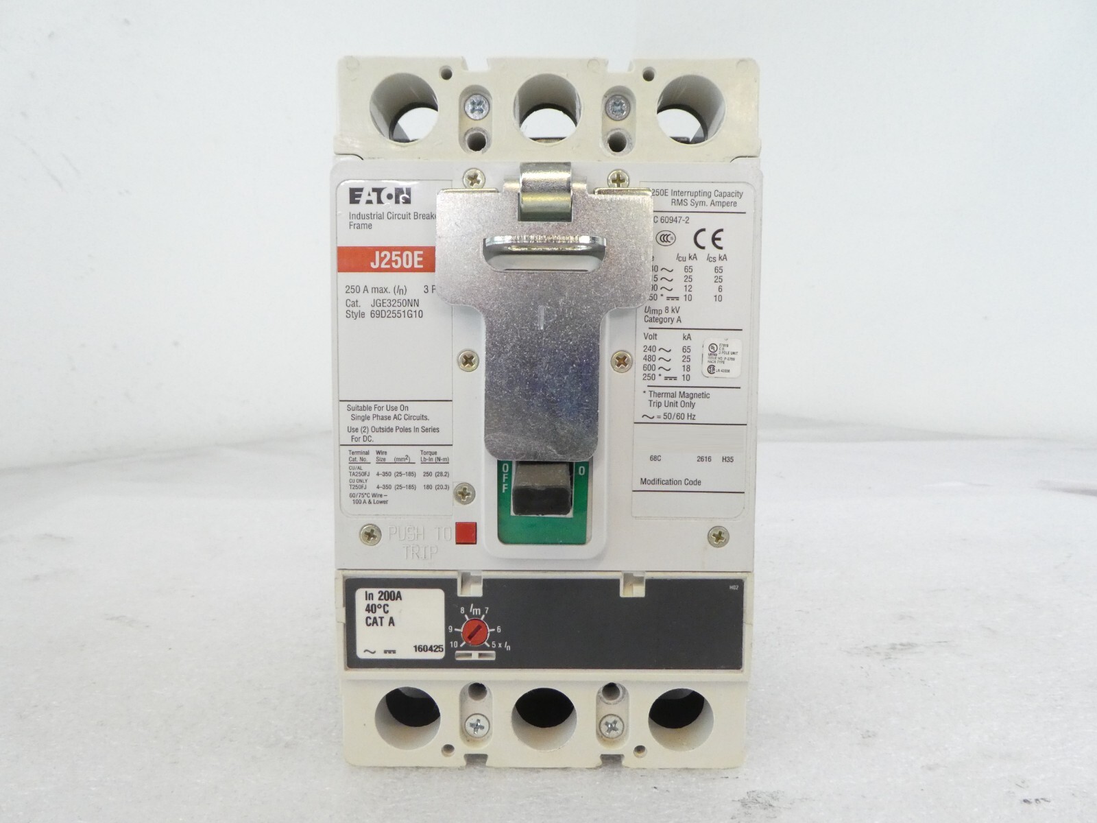 Eaton JGE3250NN Industrial Circuit Breaker J250E 69D2551G10 Lot of 2 ...
