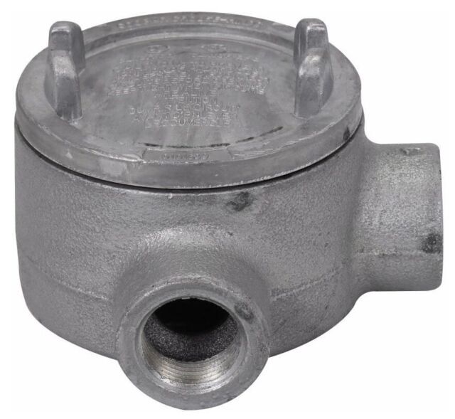 Eaton Crouse-Hinds Series Condulet GUA Conduit Outlet Box with Cover ...