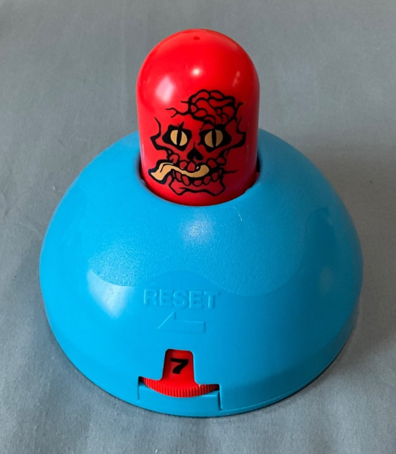 VINTAGE WHACK ATTACK GAME NO. 8956 PETER PAN PLAYTHINGS COMPLETE RED ...