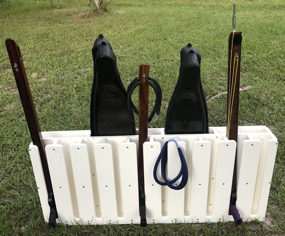 Speargun Rack / holder for 10 spearguns With Pockets For Fins And ...