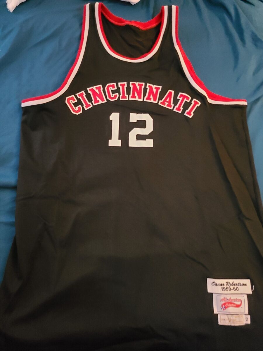 29/34 Vintage Sportswear Oscar Robertson Cincinnati 29/34 Vintage Sportswear Oscar Robertson Cincinnati