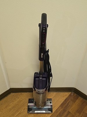Shark AZ4002 PowerDetect Upright Vacuum Self Cleaning Brushroll ...