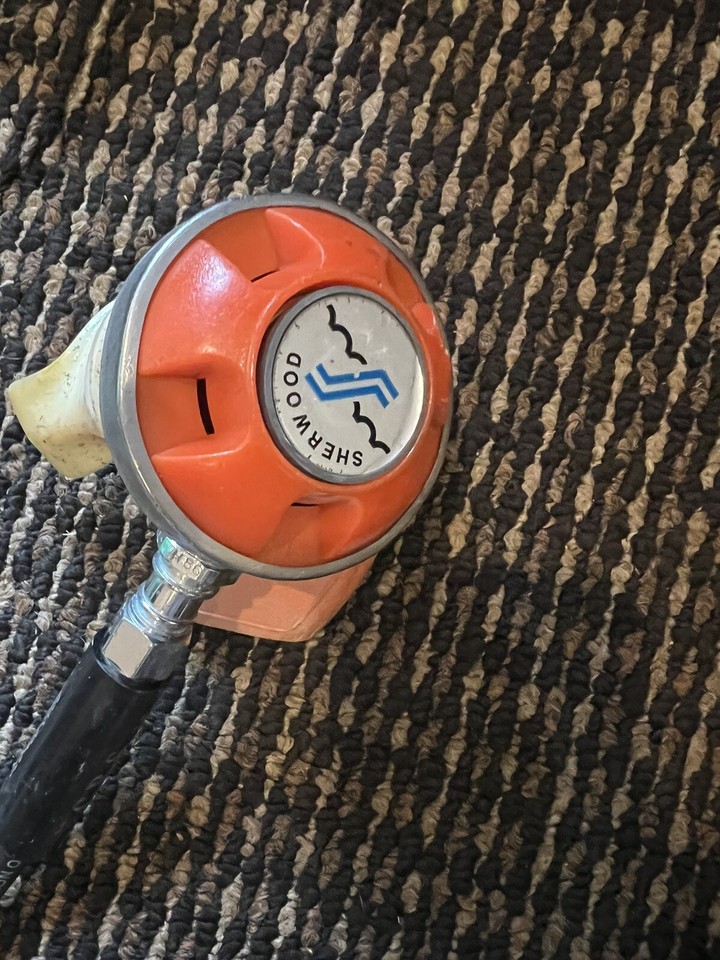 Scuba diving gear scubapro Regulator, G200, PSI Gauge.Sherwood ...