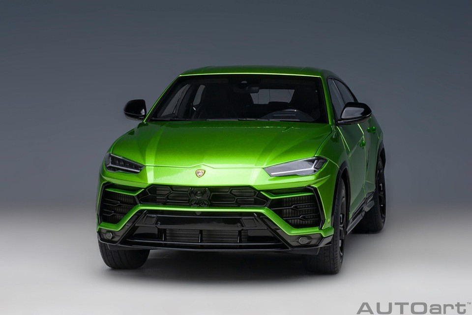 LAMBORGHINI URUS VERDE SELVANS METALLIC GREEN 1:18 by AUTOart 79169 NEW ...