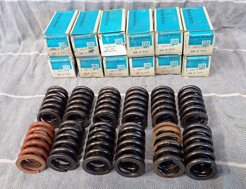 12 NOS GM Small Block Chevy 3927142 Valve Springs 67-69 Camaro Z28 Off ...