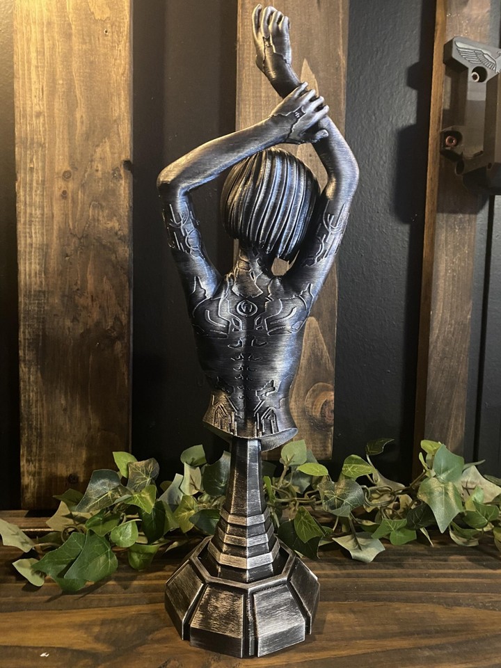 HALO Cortana Statue 13.5inches Tall | eBay