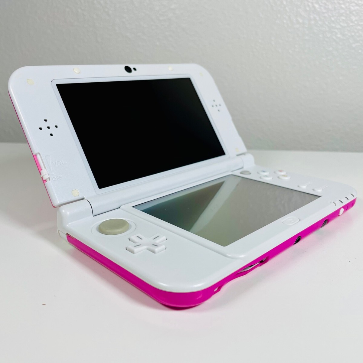 Hot Pink Nintendo 3ds Xl